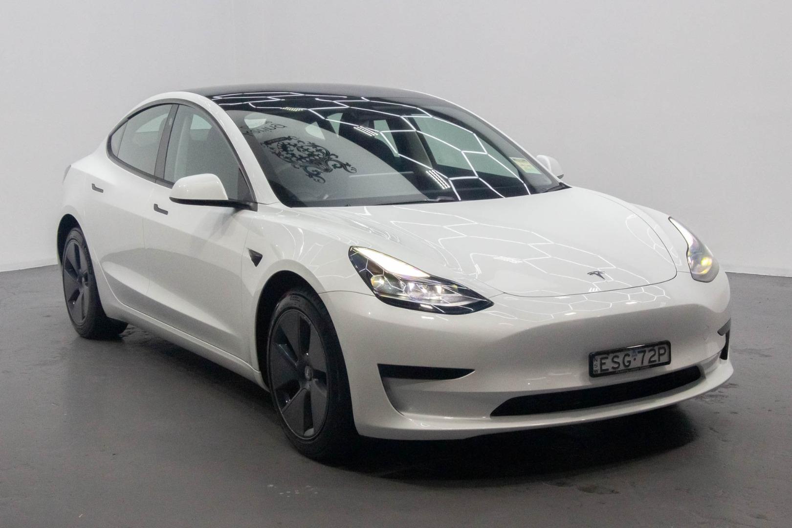 2022 Tesla Model 3 Rear-Wheel Drive | Pickering Luxury Garage