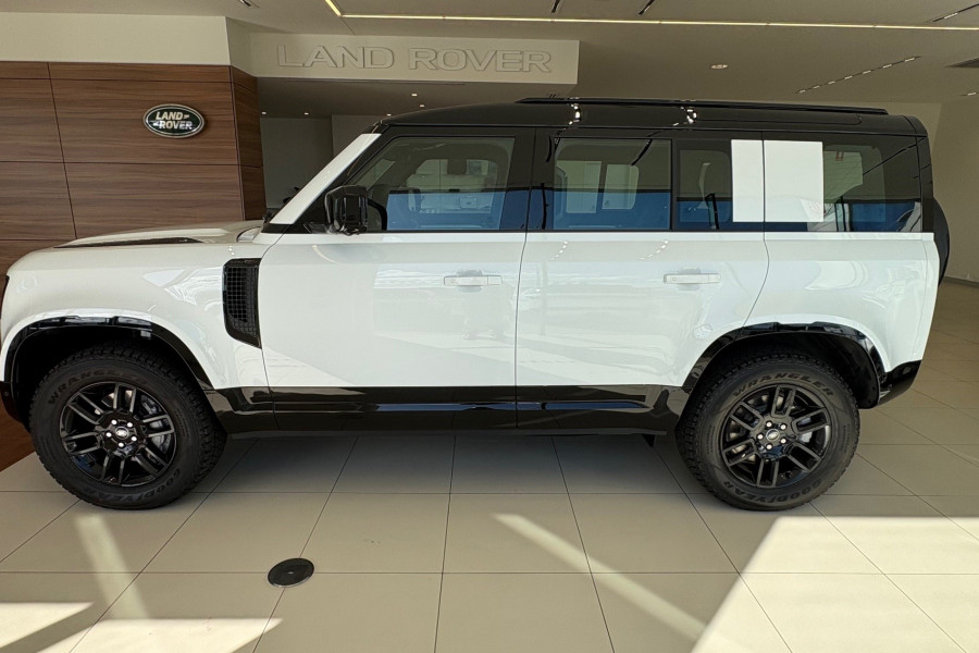 Demo 2024 Land Rover Defender 110 D350 #387755 Trinity Land Rover, QLD ...