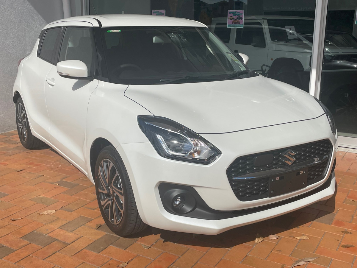 New 2023 Suzuki Swift GLX #403205 | Trinity Auto Group