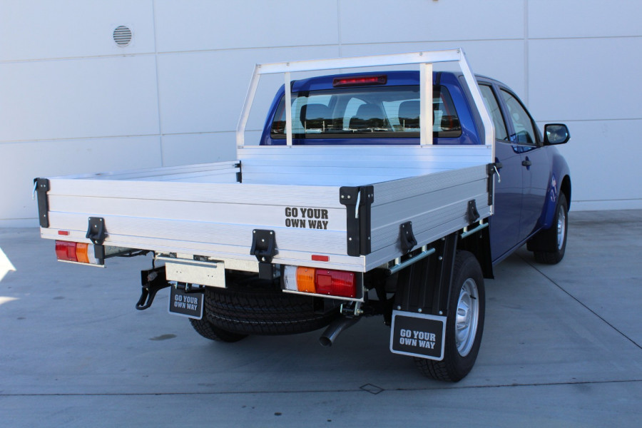 New 2020 Isuzu UTE D-MAX SX Crew Cab Chassis 4x4 #I90469890 - Gold ...