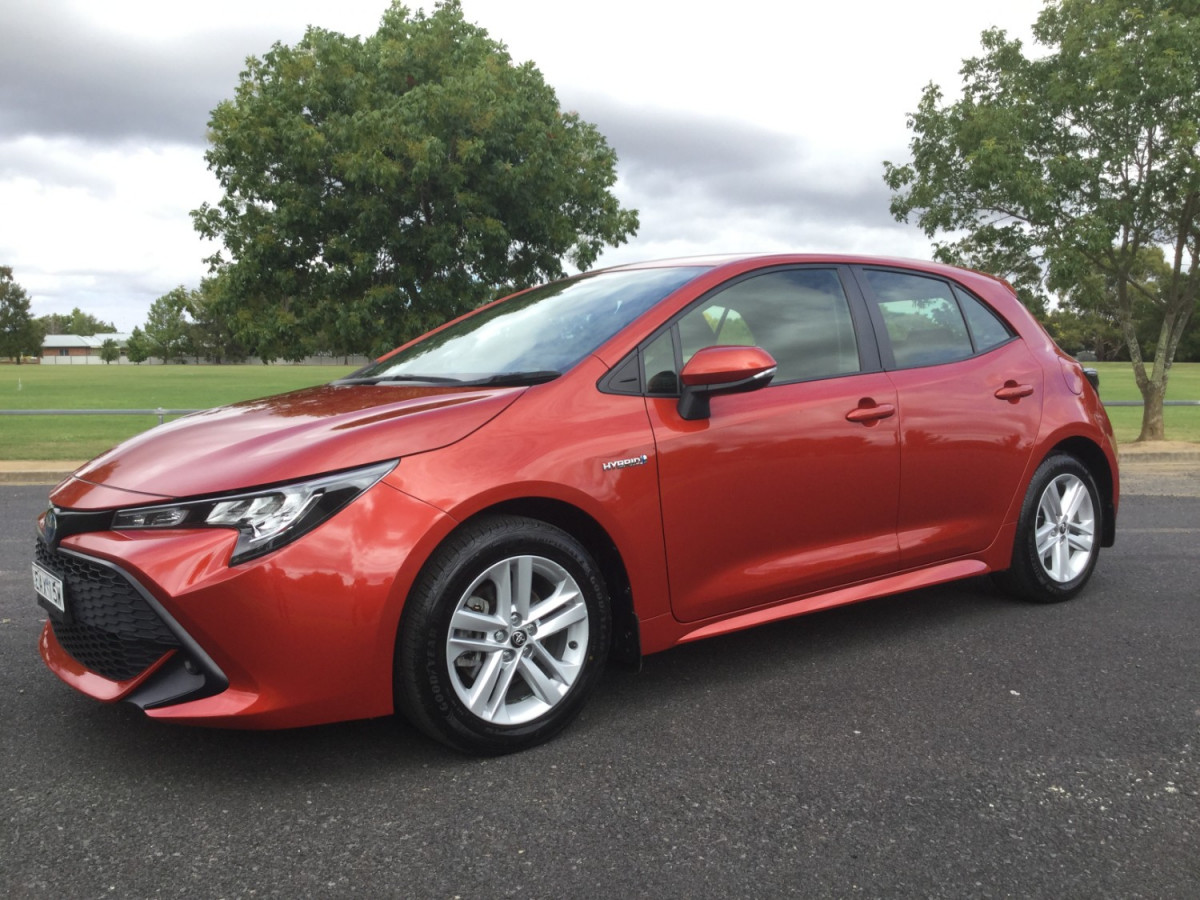 Used 2018 Toyota Corolla Ascent Sport Hybrid #U015495 Orange, NSW